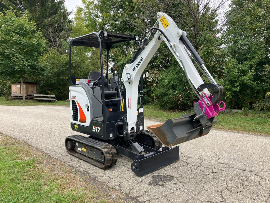 Bobcat E17, 1T7, 2022 – Mini Pelle en État Impeccable – Total Remorques