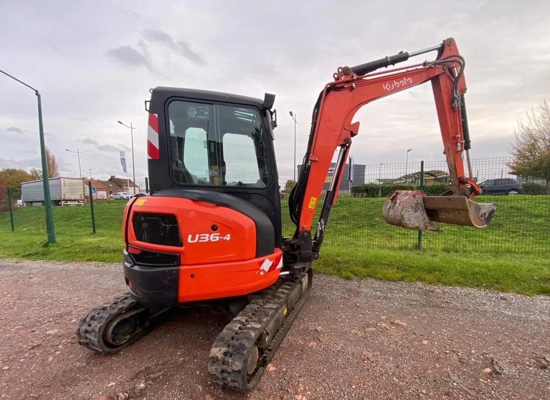 Mini-pelle Kubota U 36-4 – Total Remorques